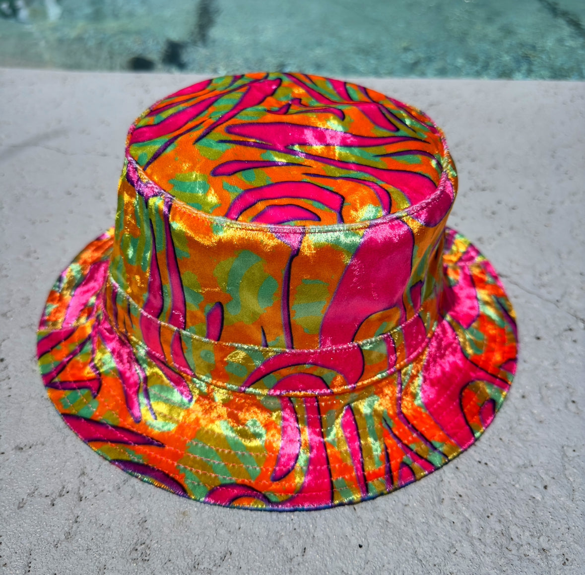 Starburst / Neon Fusion - Reversible Crushed Velvet Bucket Hat – MI KULTURE